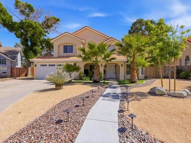 3020 Willowbrook Ave, Palmdale, CA 93551