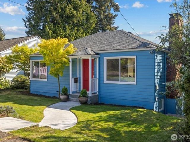 3020 36th Ave W, Seattle, WA 98199
