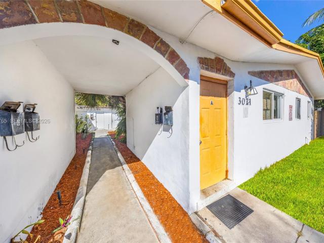 3021 NE 7th Ave, Pompano Beach, FL 33064 | MLS #A11977 | Compass