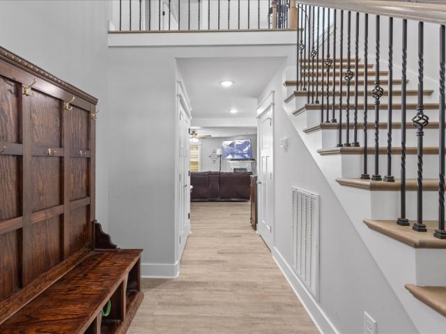 3021 Cambridge Ct