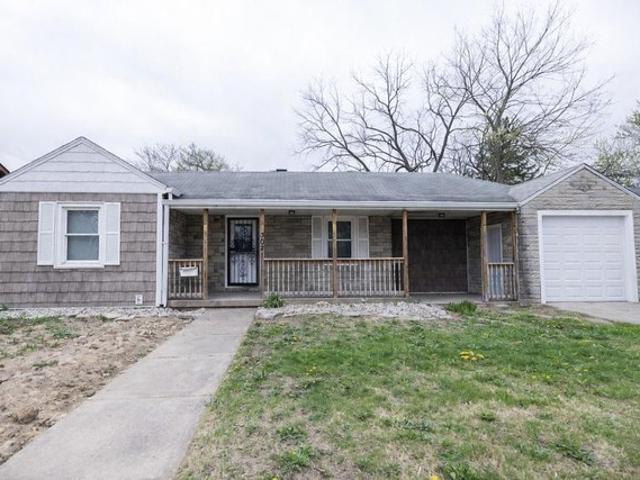 3021 Columbus Ave, Anderson, IN 46016