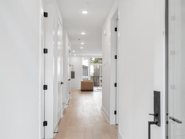 3021 Edwin Cir