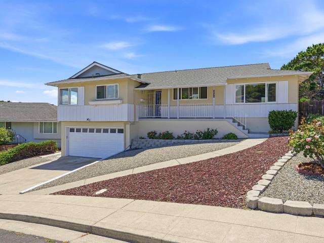 3021 Glynis Dr