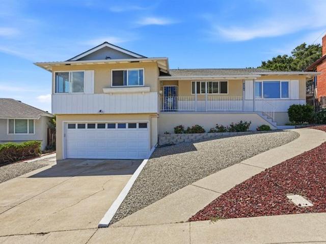 3021 Glynis Dr, Richmond, CA 94806
