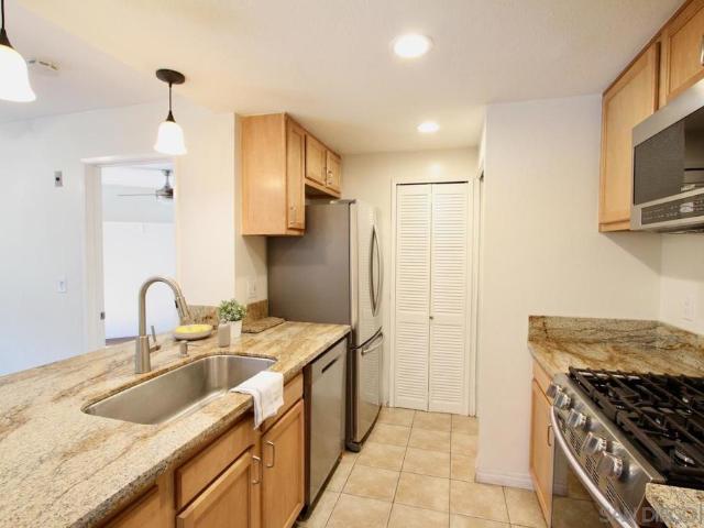 3021 Golden Oak Way