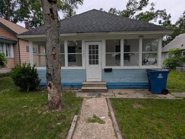 3021 Hoyt St, Muskegon Heights, MI 49444