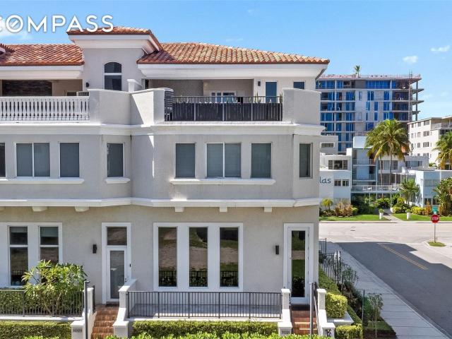 3021 Riomar St, Fort Lauderdale, FL