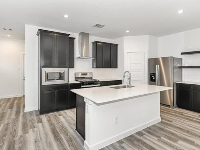 3021 Skyline Mesa Dr, Houston, TX 77047