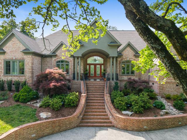 3021 Smith Ln