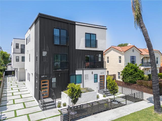 3021 Somerset Dr, Unit 1/2, Los Angeles, CA 90016 | MLS #MB26096 | Compass
