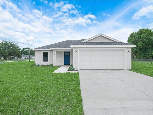 3021 Spruce St, Zolfo Springs, FL 33890