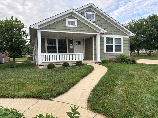 3021 W Lake Ave Unit 2, Peoria, IL 61615