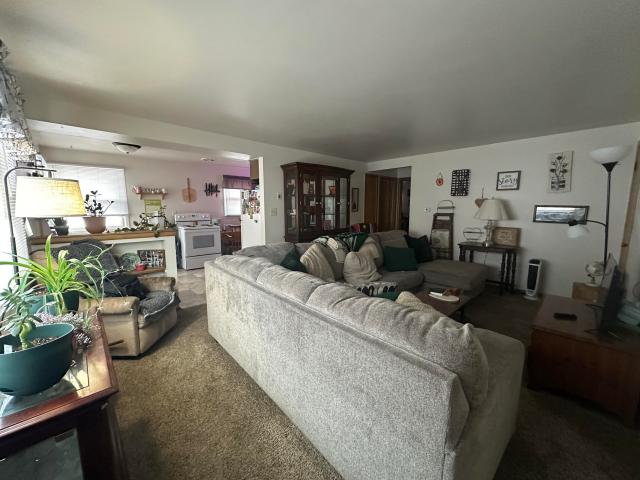 3021 W Wanda Ave