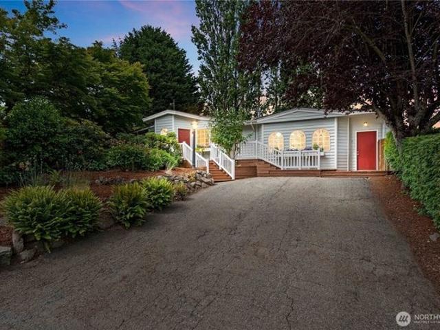 30225 5th Ave S, Federal Way, WA 98003