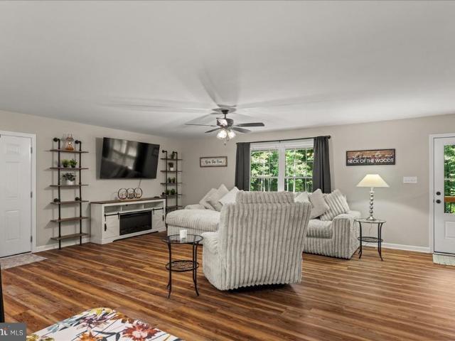 3022 Moreland Gap