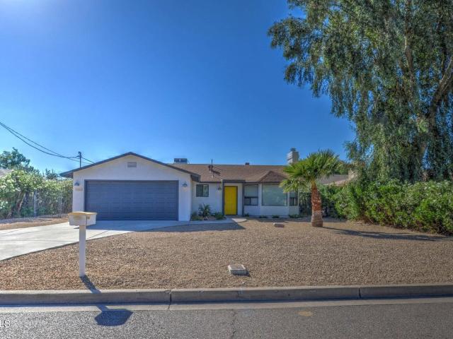 3022 N 34th Place