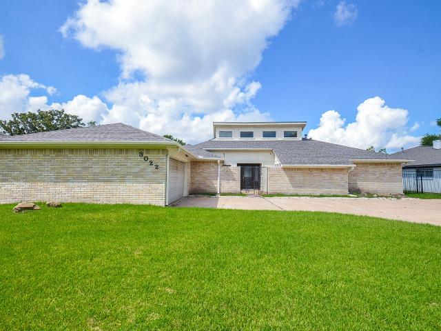 3022 Cypress Point Drive