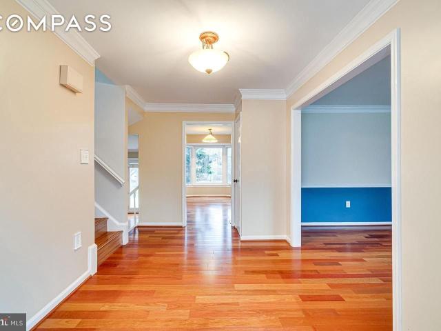 3022 Dower House Dr, Herndon, VA