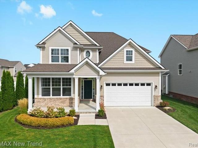 3022 E Theodore St, Wixom, MI 48393