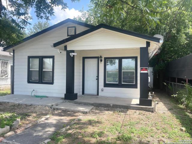 3022 El Paso St, San Antonio, TX 78207 | MLS #1930 | Compass