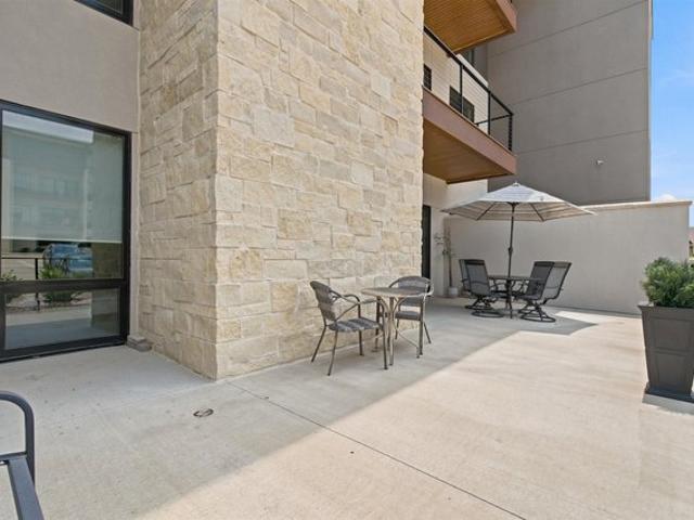 3022 Fieldhouse Cir Apt 107, Manhattan, KS 66503