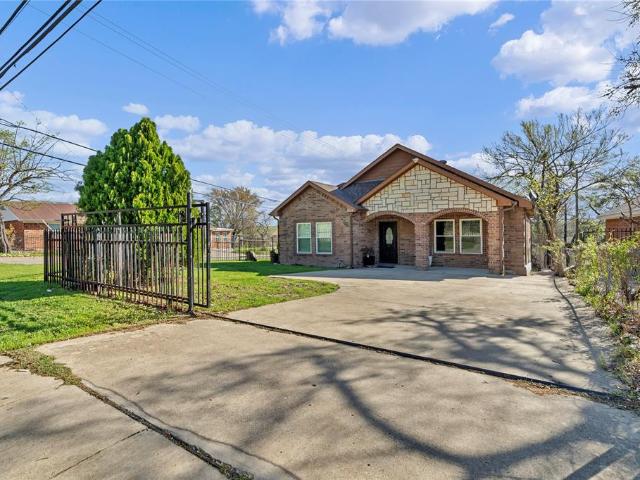 3022 Loving Avenue