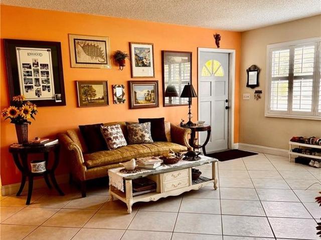 3022 Poinciana Dr, Naples, FL 34105