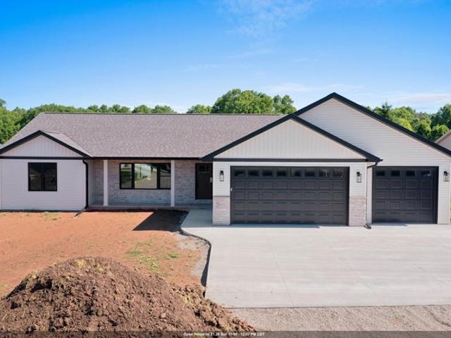3022 Winnipeg St, Menasha, WI 54952