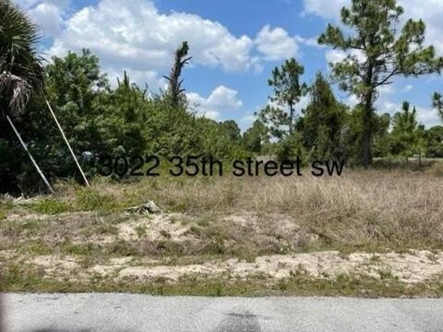 3022 35th St SW, Lehigh Acres, FL 33976