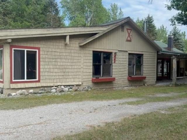 30234 E Maxton Rd, Drummond Island, MI 49726