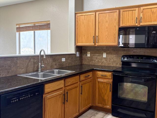 30239 n bobcat way