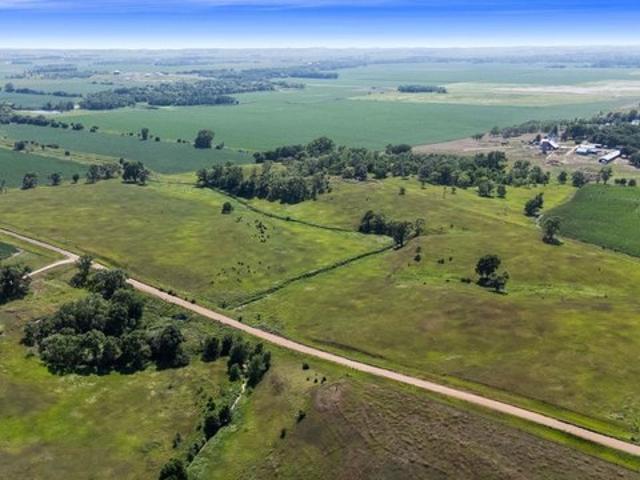 30239 rd Tract Ave # 2, Centerville, SD 57014