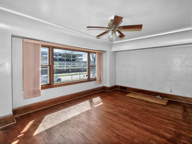 3023 N 52nd St, Unit 3025, Milwaukee, WI 53210 | MLS #1958 | Compass