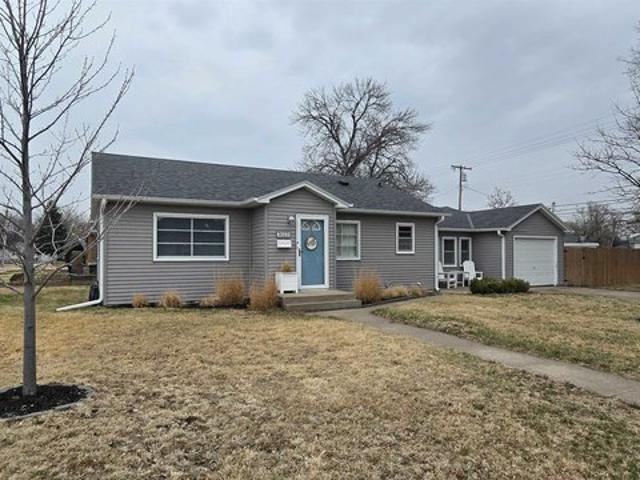 3023 D Ave, Kearney, NE 68847