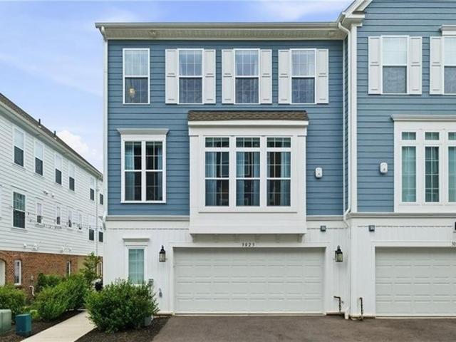 3023 Howell Dr, Bridgeville, PA 15017