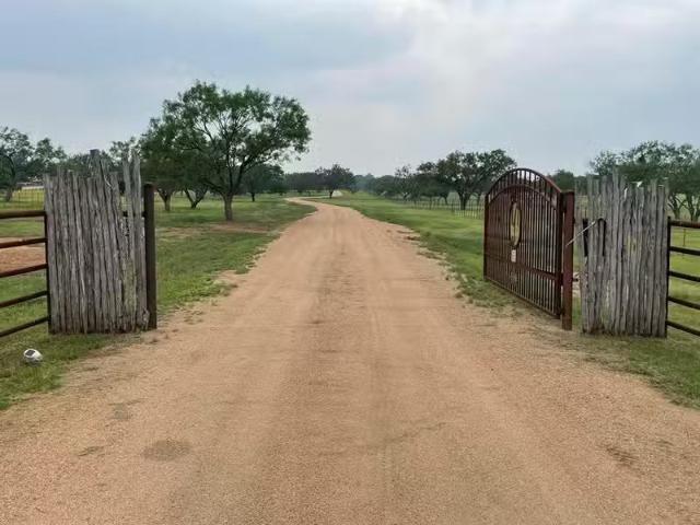 3023 S STATE HIGHWAY 16, LLANO, TX 78643 Farm For Sale MLS# 8.
