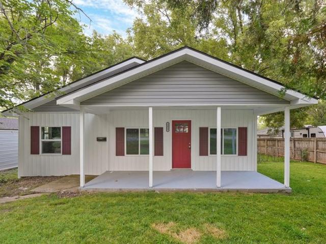 3023 W State St, Springfield, MO 65802