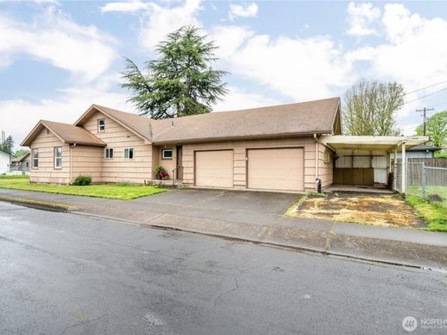 302 23rd Ave, Longview, WA 98632