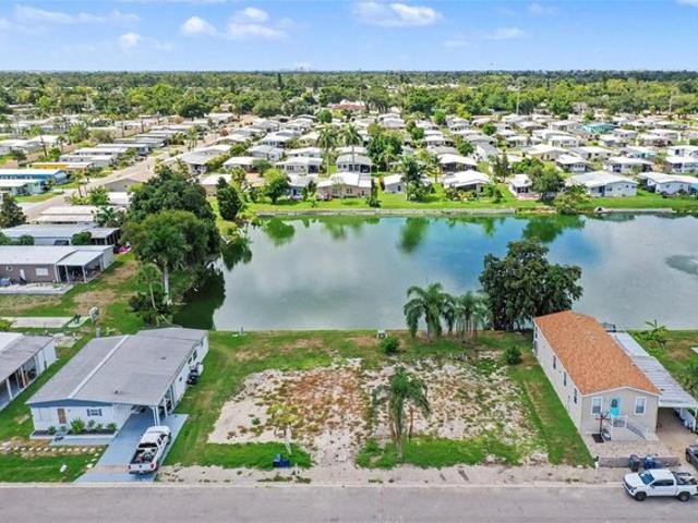 302 51st Ave E, Bradenton, FL 34203