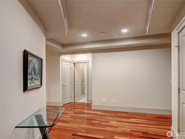302 5th Avenue # 103