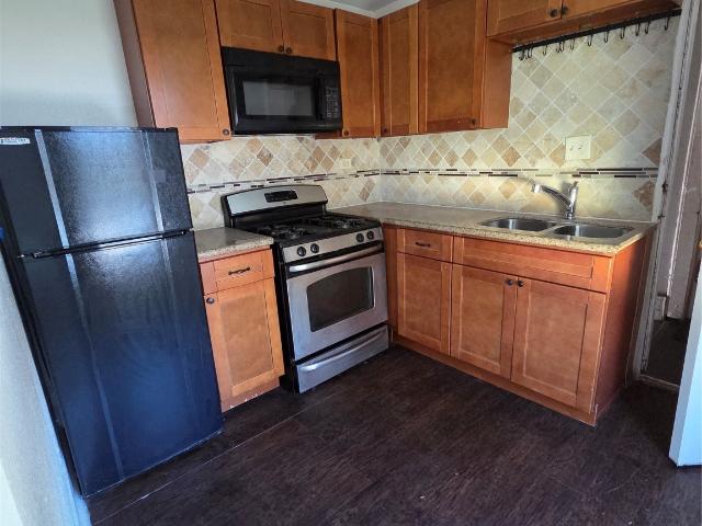 302 71st St, Unit 2, Houston, TX 77011 | MLS #49336