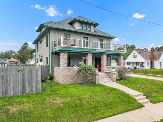 302 9TH Street