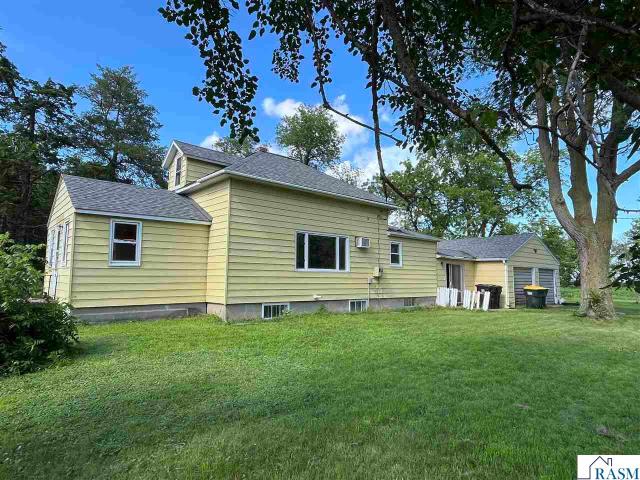 302 County Road 19 N
