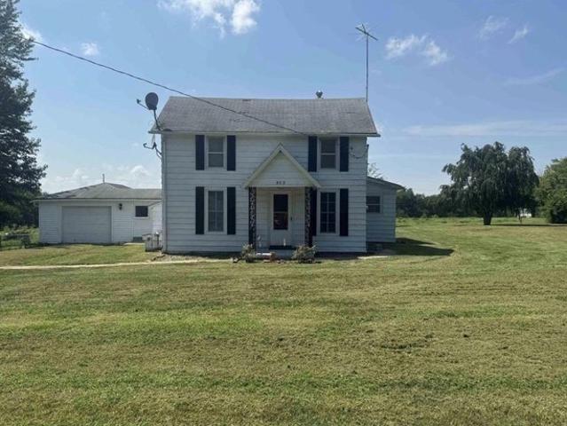 302 Coeburg St, Rio, IL 61472