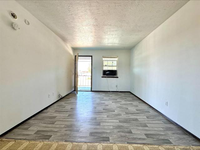 302 Calhoun Dr # 2