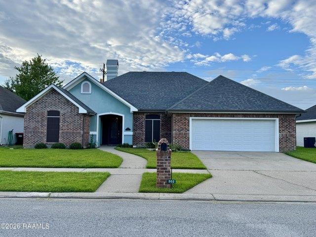 302 Caravan Dr, Lafayette, LA 70506