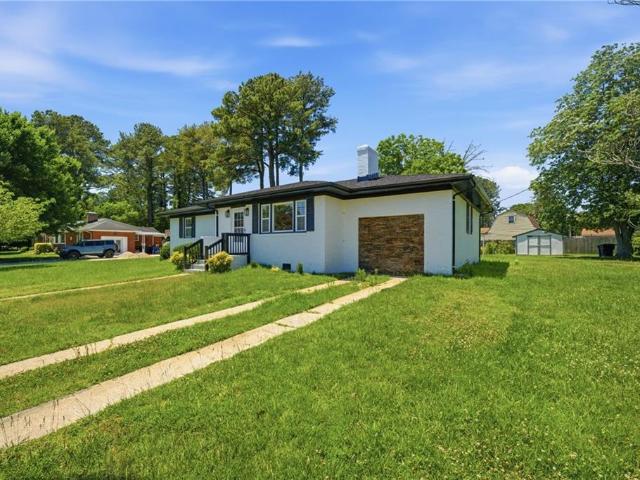 302 Chandler Harper DR