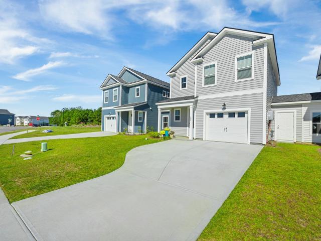 302 Chapman Cir, Goose Creek, SC 29445 | MLS #25028 | Compass