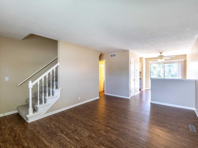 302 Chateau Dr 2 Bedroom Apartment for Rent at 302 Chateau Dr, Bellevue, NE 68005