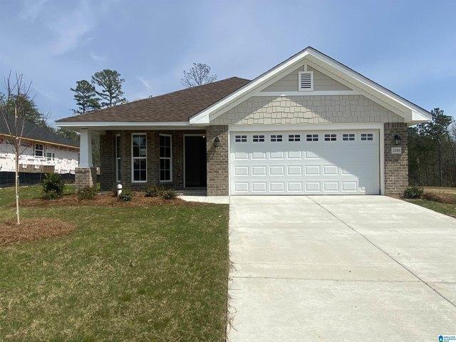 302 Ammersee Lakes Dr, Montevallo, AL 35115